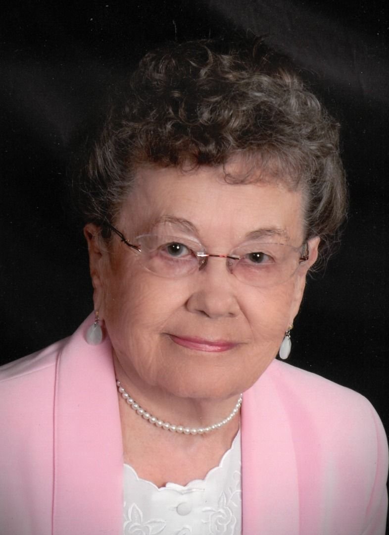 Elaine Mae Thompson :: Evans Nordby